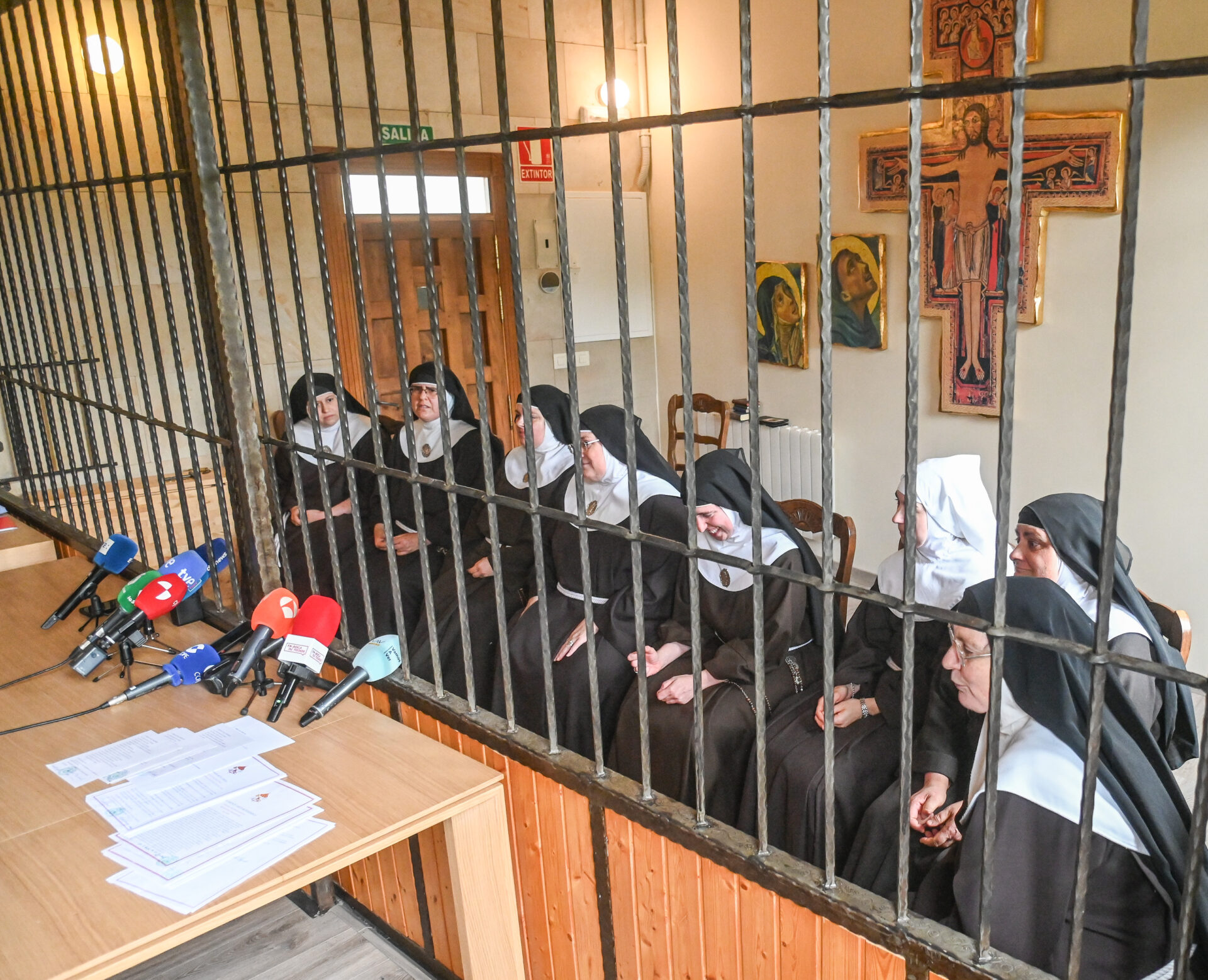 Las exclarisas de Belorado dicen que si la jueza dictamina que deben abandonar el monasterio ...