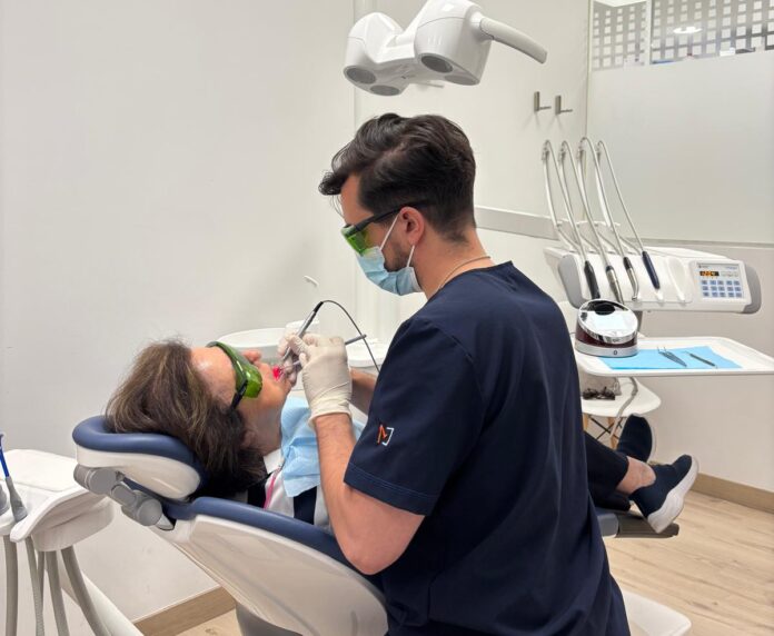 Clínica Morales Cervera incorpora un láser de diodo para tratamientos dentales más precisos y ...